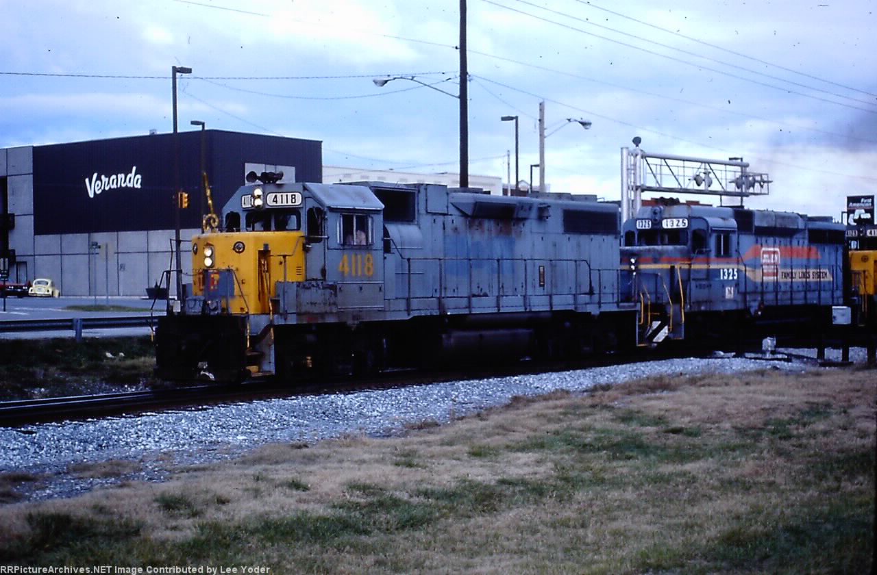 SBD 4118 GP38-2